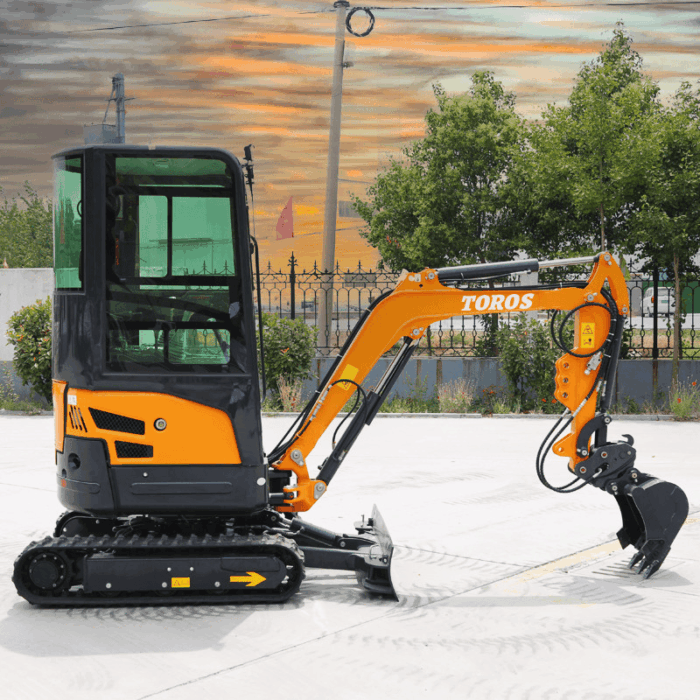 Mini pelle 1,8 tonne TOROS Moteur Kubota D902 - Emeraude Pelle